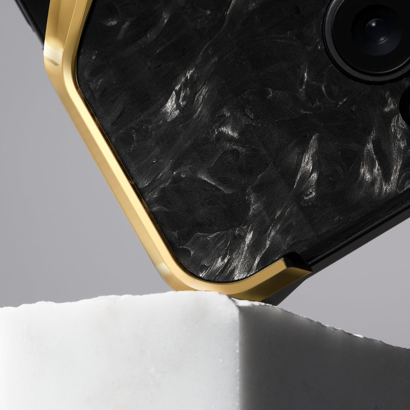 iPhone Case / Capsule 16 - Gold – GOLDEN CONCEPT